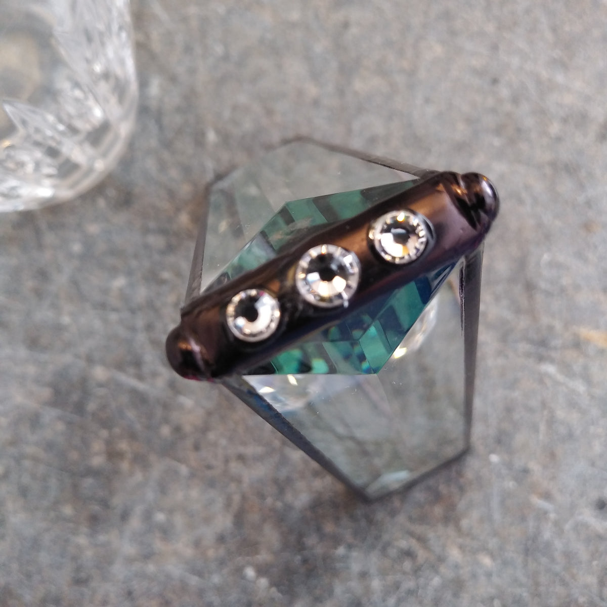 PRISM PYRAMID "SPHERE" – Prism Patch